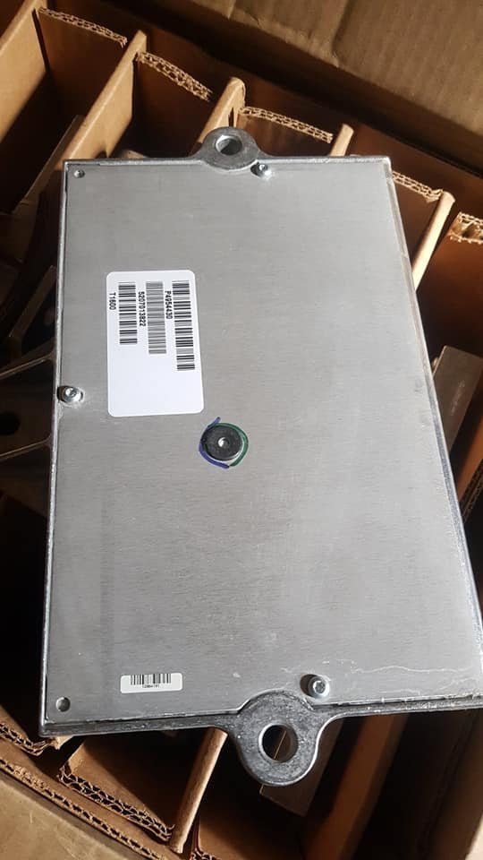 ECM CUMMINS CM552 FUEL CONTROL MODULE Engine QST30 Part number 4954430 ...