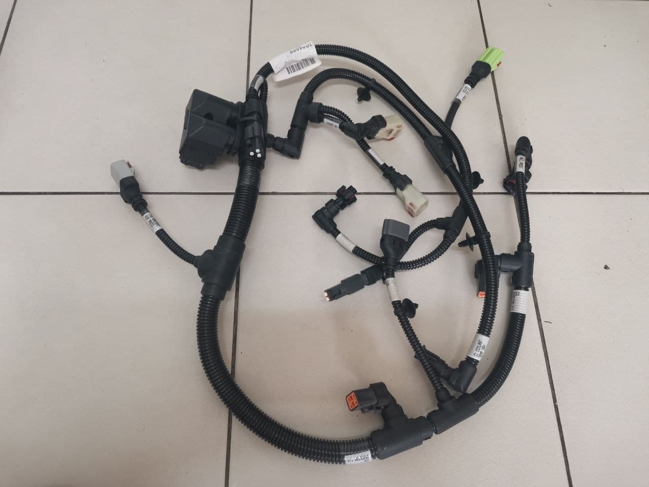 Harness for Cummins QSB 4.8 ISBE 4CYL Engine ECM P/N 4938672 , 4933296 ...